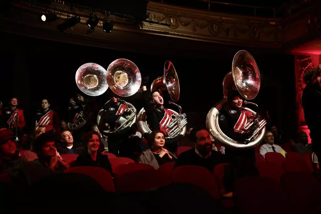 Minangka Performa Returns, Iki Sorotan Saka Rong Dasawarsa Kapisan ing New York Kadhangkala Ruwet, Tansah Dieling-eling Seni Pertunjukan Biennial 6151_9