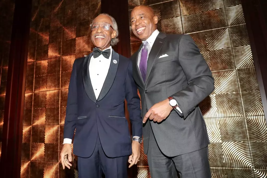 Al Sharpton e o prefeito Eric Adams na Convenção da Rede de Ação Nacional de 2022 em Nova York, em 7 de abril de 2022. (Foto de Johnny Nunez/WireImage)