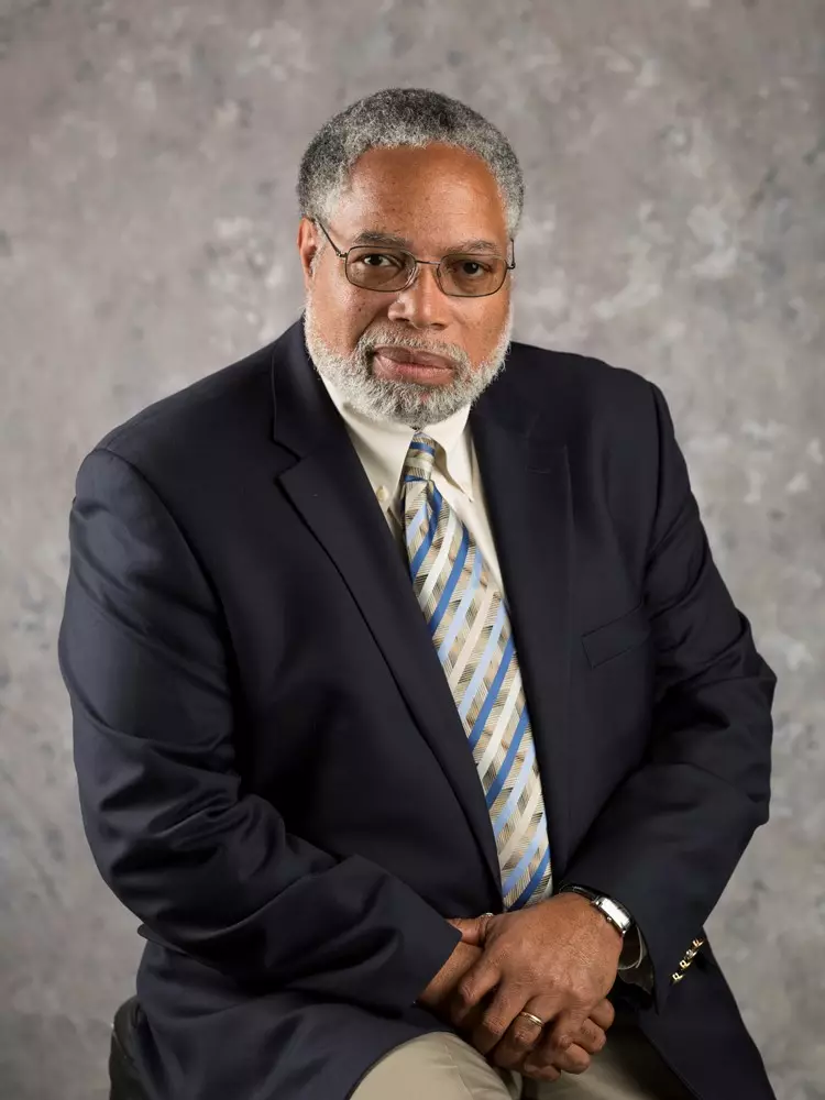 Lonnie Bunch, secrétaire de la Smithsonian Institution. Photo de Michael Barnes, avec l'aimable autorisation des archives de la Smithsonian Institution.