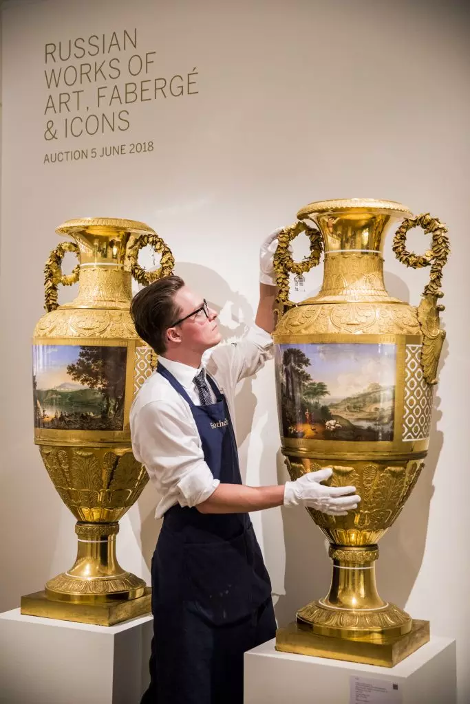 Sotheby's Russian Pictures and Russian Artworks sala hjá Sotheby's 1. júní 2018 í London, Englandi. (Mynd: Tristan Fewings/Getty Images fyrir Sotheby's)