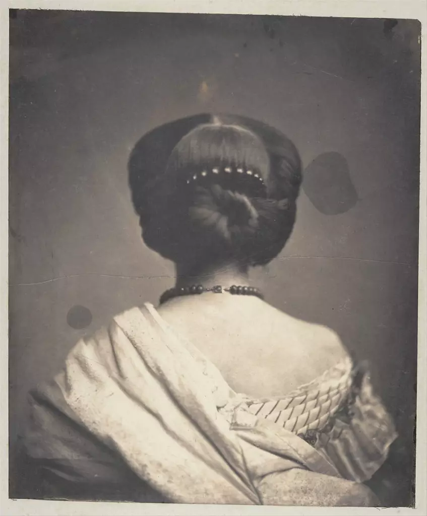 Onésipe Aguado de las Marismas,Mkazi Wowoneka kuchokera Kumbuyo (ca. 1862). Chithunzi chovomerezeka ndi Metropolitan Museum of Art.