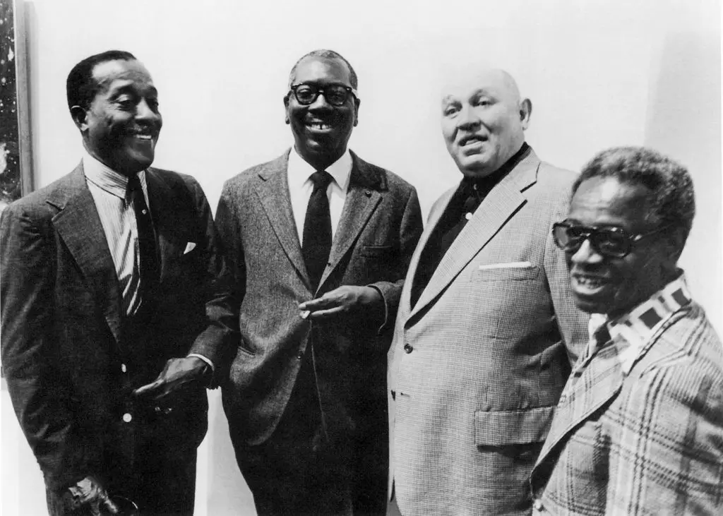 Norman Lewis, Jacob Lawrence, Romare Bearden, na Ernest Crichlow (takriban 1970). Picha kwa hisani ya