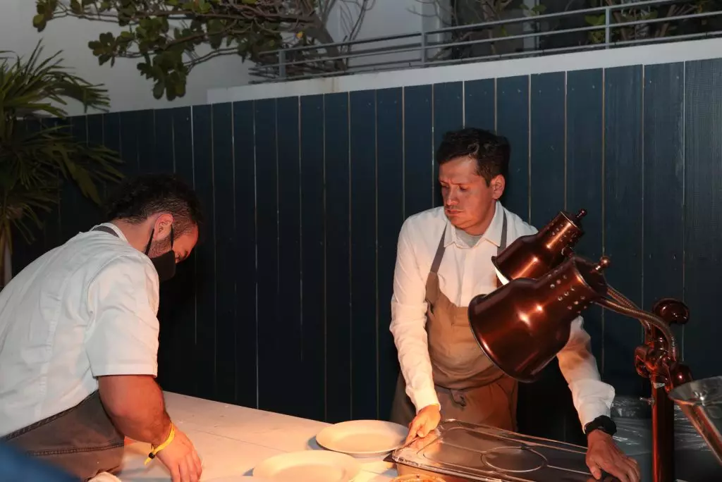 Chef Jorge Vallejo, nan restoran Quintonil vil Meksik la. Foto: Edin Chavez.