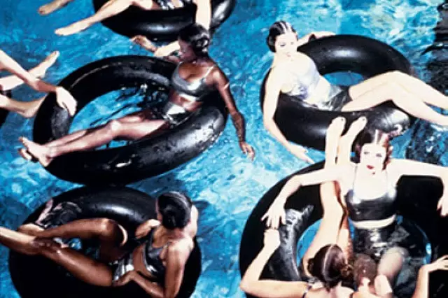 Bathing Beauties II, Paris nke Ellen von Unwerth dere