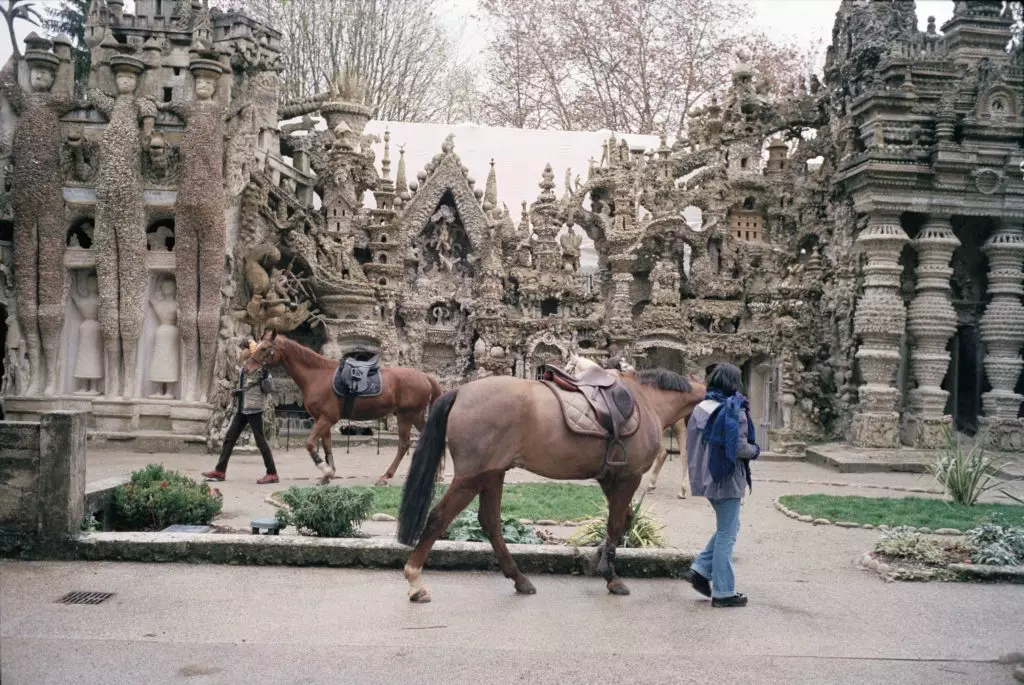 Laure Prouvost，电影剧照（2019 年）。由艺术家、Galerie Nathalie Obadia（巴黎 - 布鲁塞尔）、carlier | 提供gebauer（柏林）和 Lisson 画廊（伦敦 - 纽约）。