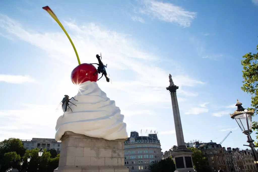 Patung THE END karya Heather Phillipson pikeun Plinth Kaopat diumumkeun di London. Poto ku David Parry / PA.