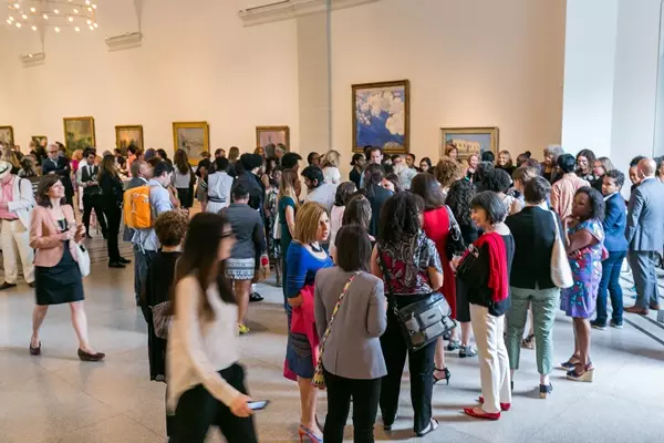 Dina panarimaan Sackler Center First Award di Pengadilan Seni Beaux Museum Brooklyn. Poto: ku William Blaylock