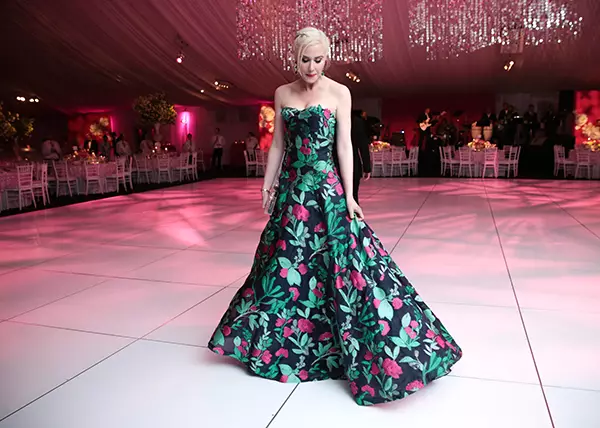 Rebecca Vanyo di New York Botanical Garden Conservatory Ball. Kahadean tina BFA.