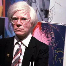 Andy Warhol ပြတိုက်ဒါရိုက်တာအသစ်က ဘာသာတရားအပေါ် အာရုံစိုက်မည်ဟု ကတိပြုသည်။ 928_3